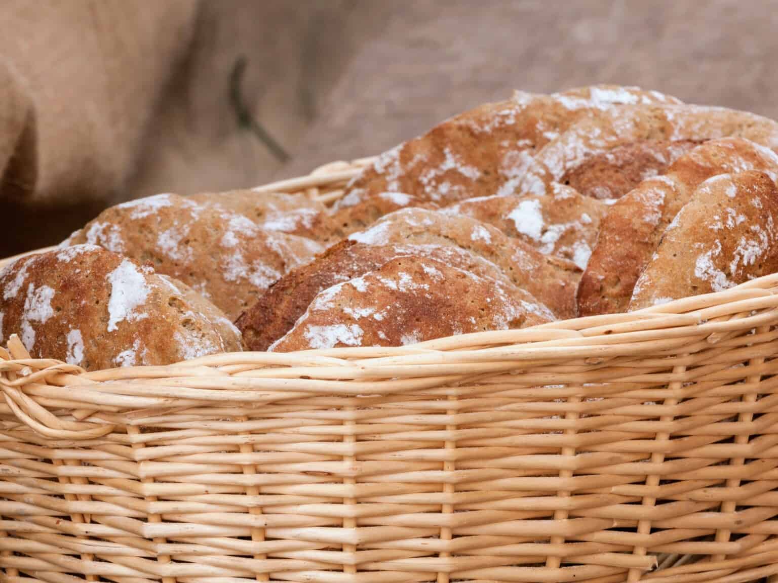 Bread in Italy – Types of Italian Breads & Where to Eat Them - Eating ...