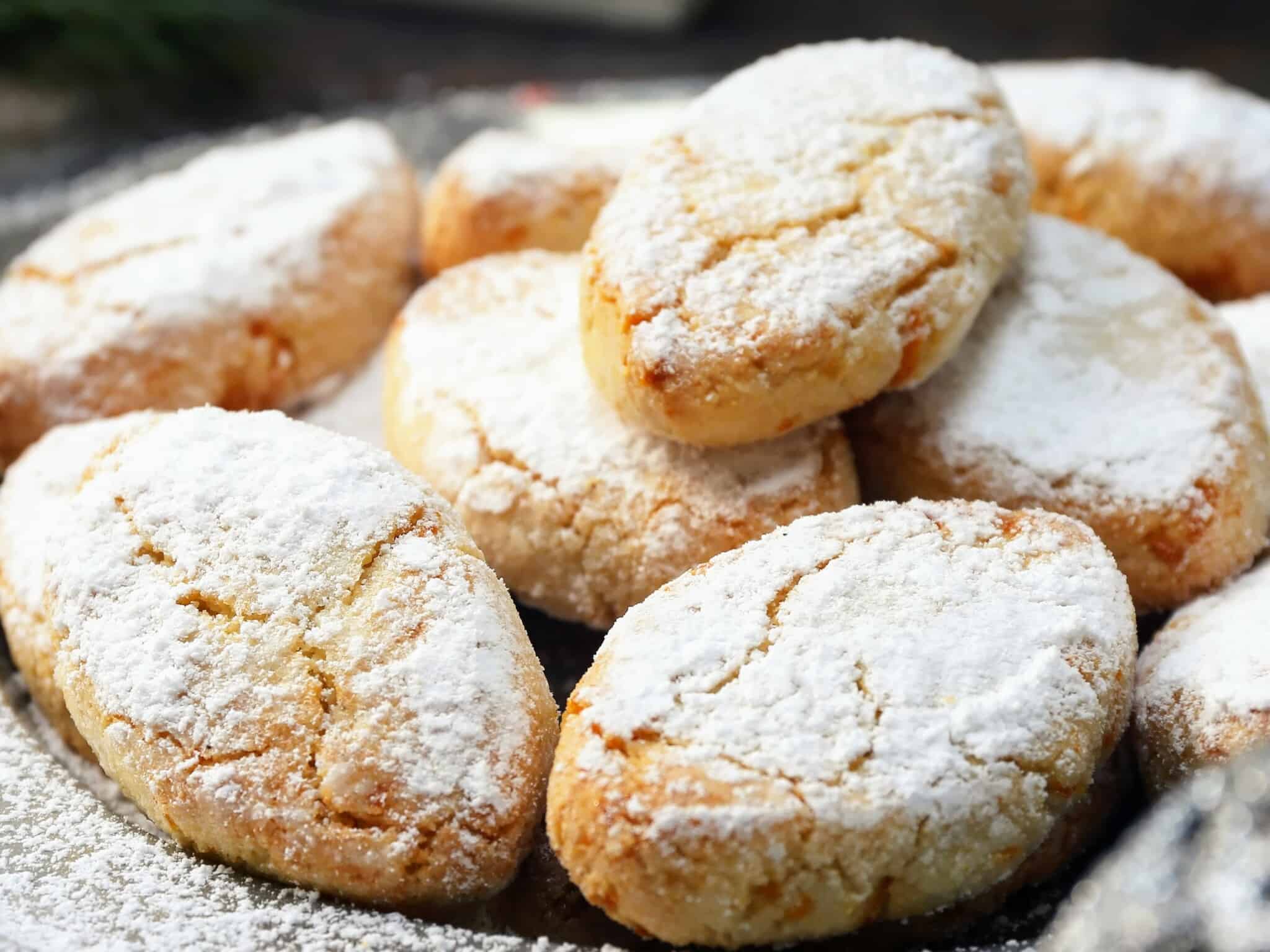10 Most Popular Italian Cookies – Where To Eat Them and How To ...