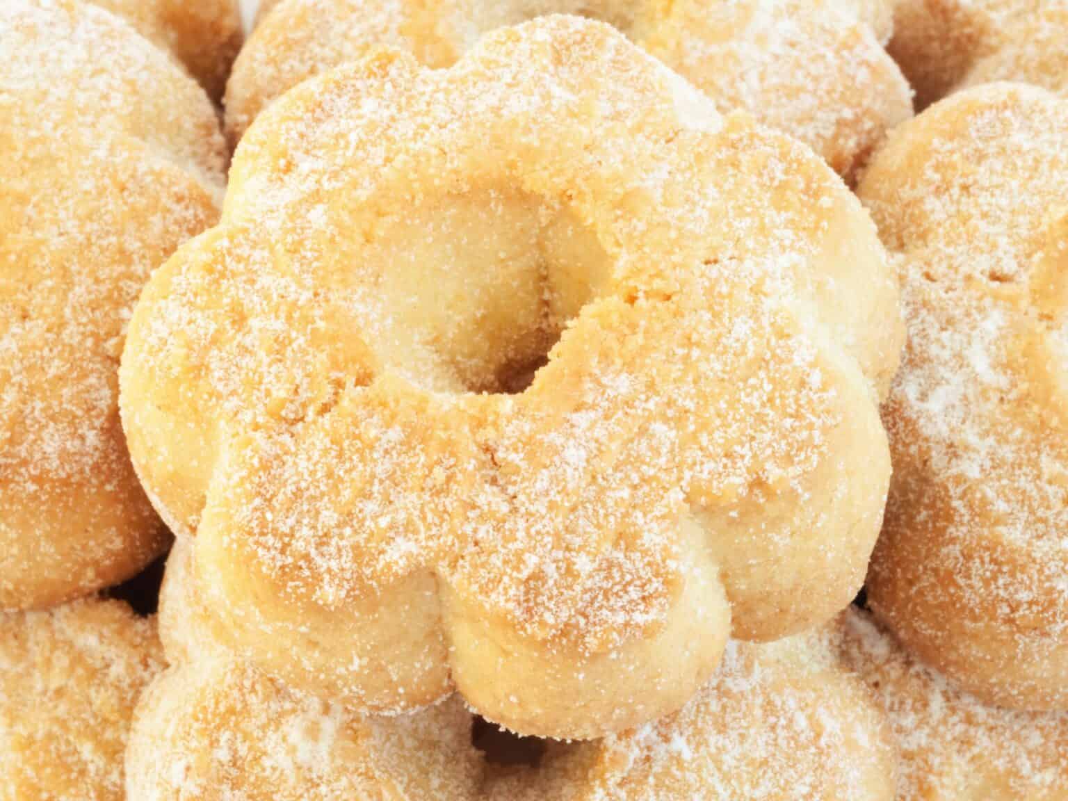 10 Most Popular Italian Cookies – Where To Eat Them and How To ...