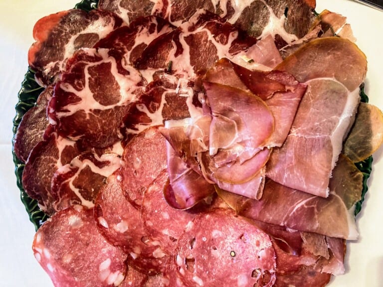 Italian Charcuterie Board - What To Put On One (According to An Italian ...