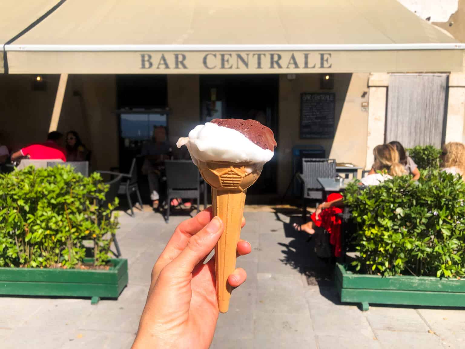 How To Order Food In Italian - Phrases, Tips & Guides From A Local ...