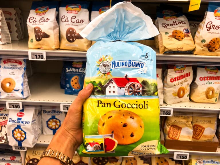 Best Italian Supermarket Snacks - What My Italian Family Buys - Eating ...