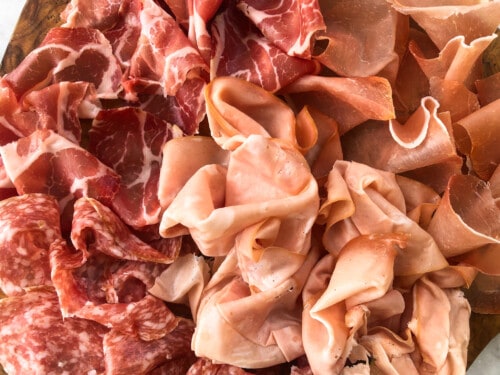 Italian Charcuterie Board - What To Put On One (According to An Italian ...