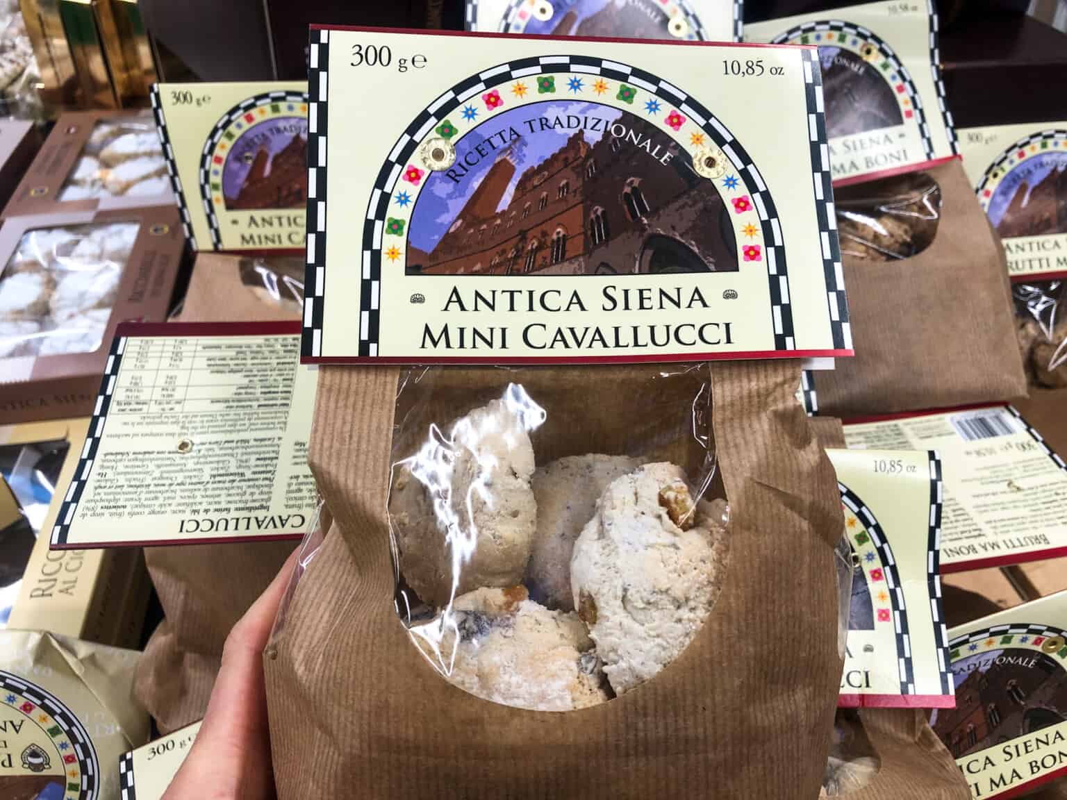 10 Most Popular Italian Cookies – Where To Eat Them and How To ...