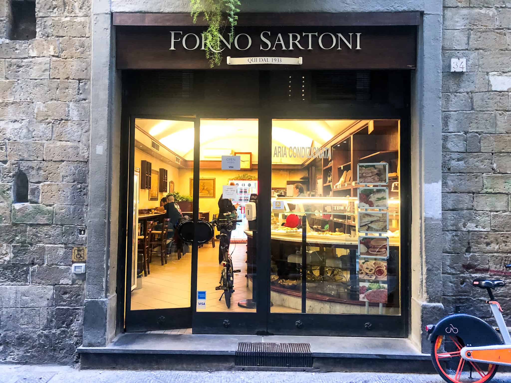 A Local’s 10 Favorite Bakeries In Florence, Italy (For Sweet And Savory ...