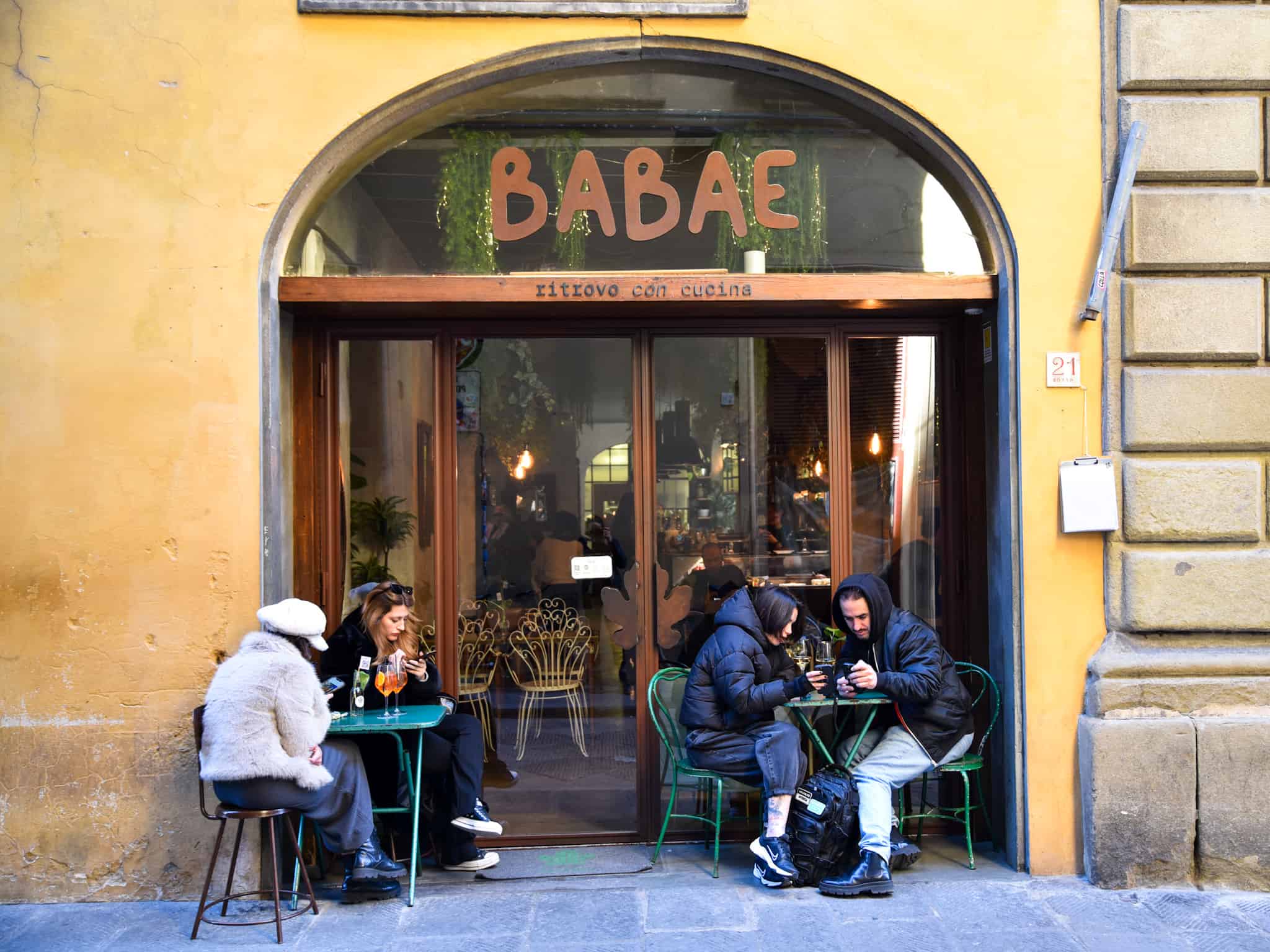 Coolest Bars In Florence For Aperitivo & After Dinner Drinks - Eating ...