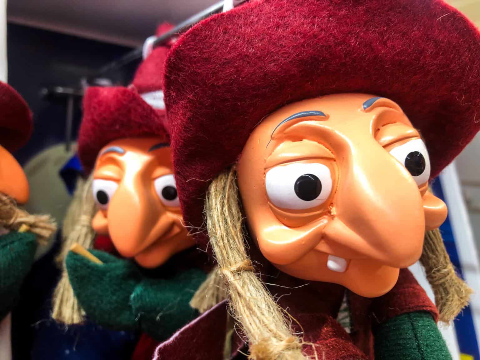What Sweet Treats Italian Kids Get From The Befana In Italy - Eating ...