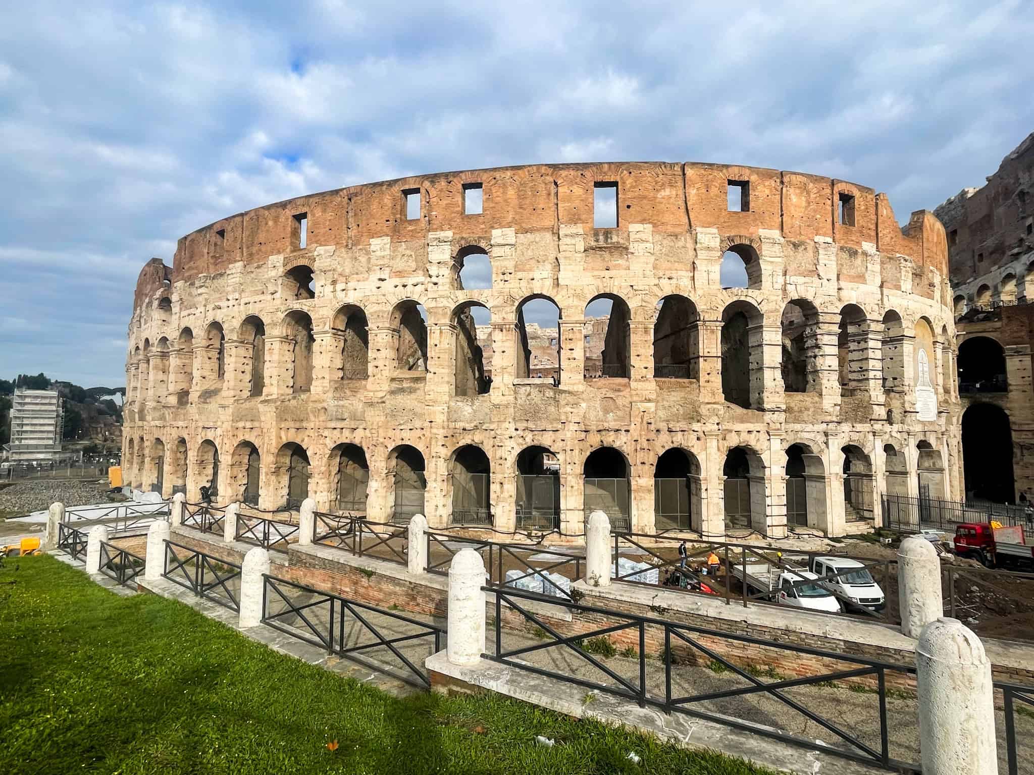 Where to Eat Near the Colosseum in Rome - Gelato, Pizza & Pasta Within ...